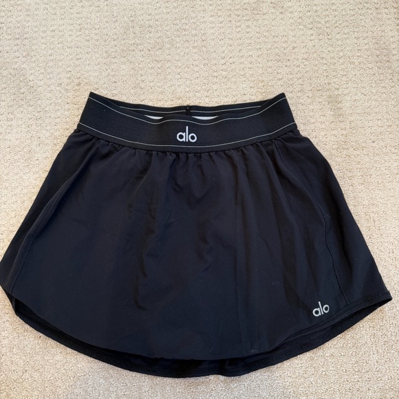 ALO Yoga | Skirts | Alo Yoga Black Skater Skirt | Poshmark